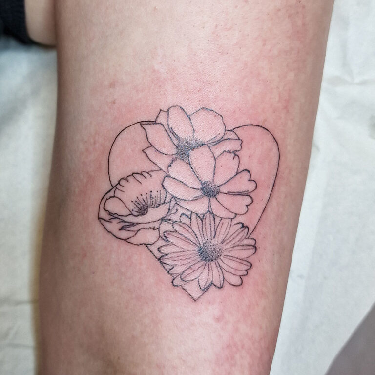 Fine Line -tatuointi Helsinki | Herkkä ja yksilöllinen tatuointi ...